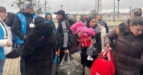 Вночі на Львівщину евакуаційними автобусами приїхало 156 людей зі сходу — Козицький — Lviv Media