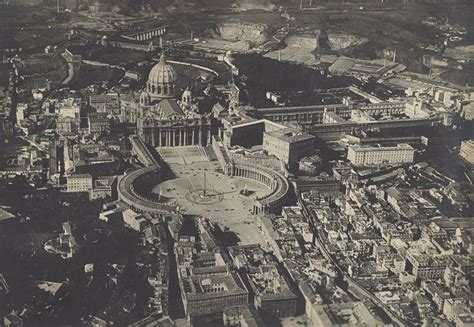 но все больше цилиндров и все больше объем | Old photos, City photo, Photo