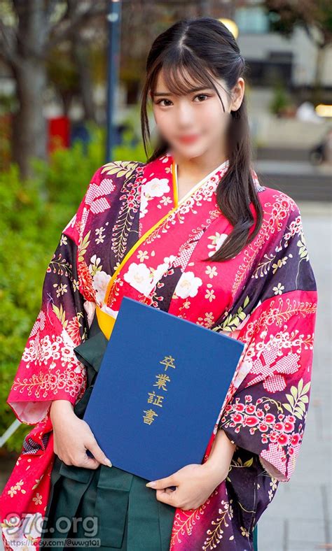 HD G FC PPV 大和なでしこイキ狂い卒業式帰り袴姿のまま乾杯SEX連続中出しに爆乳振り乱してハメ倒される 亚洲无码 叮当社区 Powered