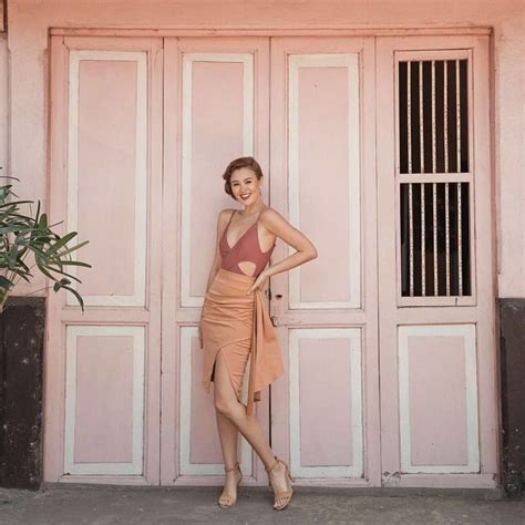 Coraleen Waddell Feet 41 Photos Sexy Feets Celeb Feets