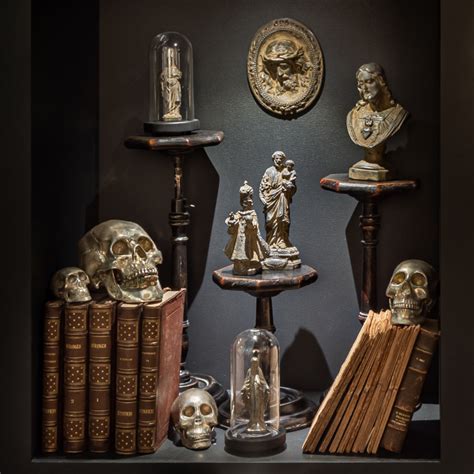 Statyett ”jungfru Maria” Chimära