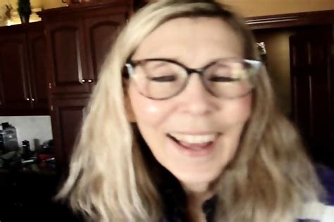 2 Blowjobs In Public Eporner