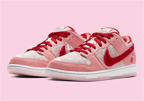 Strangelove Skateboards X Nike Sb Dunk Low Ct2552 800 Release Date