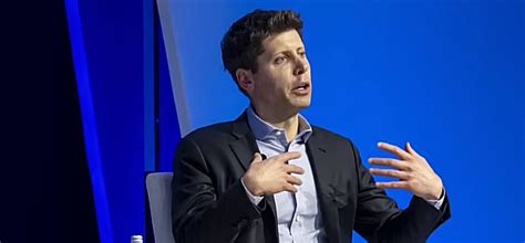 Алтман Загриженоста за вештачката интелигенција е преценета таа ќе го промени светот помалку