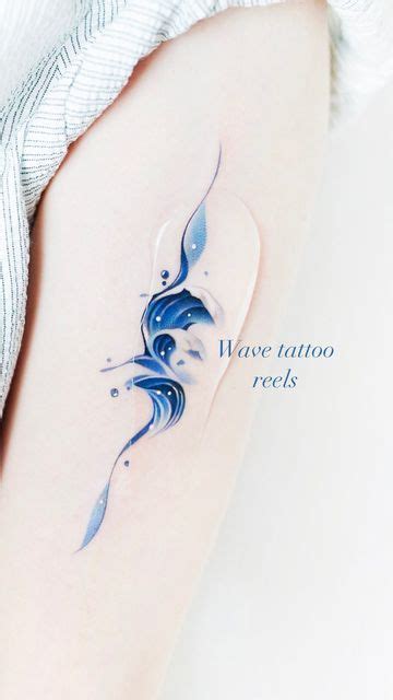 포레 타투 잎타투 식물타투 튤립타투 파도타투 On Instagram Wave🌊 해가 슬슬 짧아지구있네요☺️