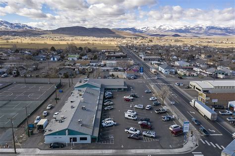 45 95 W Main St Fernley Nv 89408 Country Store Center Loopnet