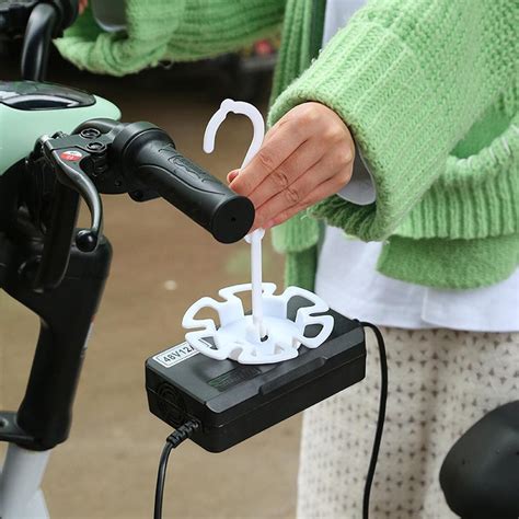 전기 자동차 후크 360 ° Ev 홀더 대부분의 용 새로운 에너지 주최자 Av 티몬