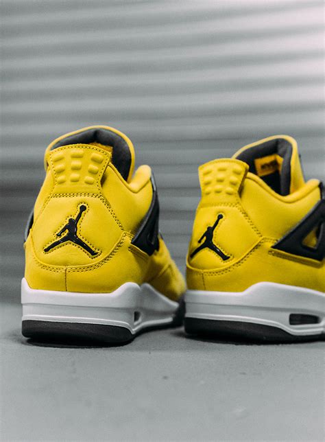 Air Jordan 4 Lightning 2021 Buyers Guide