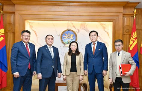 Засгийн газраас Төсвийн тухай хуулийн төслийг дахин өргөн барилаа