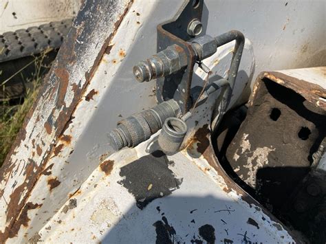 Bobcat 853 Equip Auxiliary Coupler For Sale