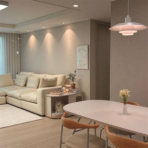 화이트우드 조합으로 따뜻함이 가득한 30평대 신혼집 라이프스타일 슈퍼앱 오늘의집