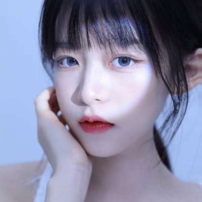 高颜值美女真实头像 20张 女生头像 刻爱头像网