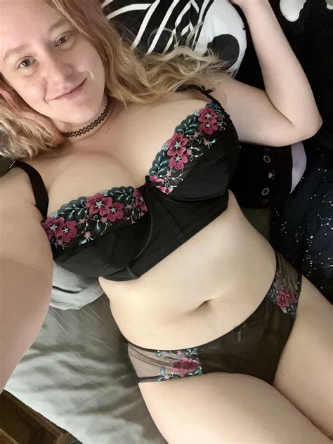 Forever Hoping To Make Your Heart Skip A Beat 🤭🙈💋 R Lingerieplus