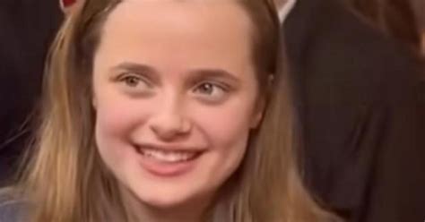 إبنة براد بيت تتخلى عن إسمه وتختار عائلة والدتها أنجلينا جولي Et بالعربي