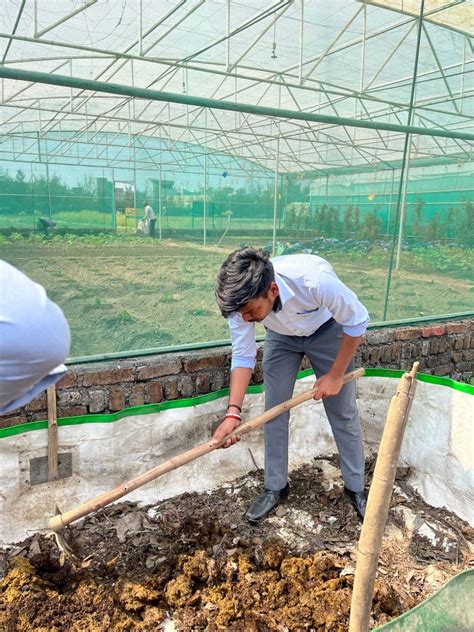 Vermicomposting Is The Scientific Method Of Making Compost By Using Earthworms Abhishek