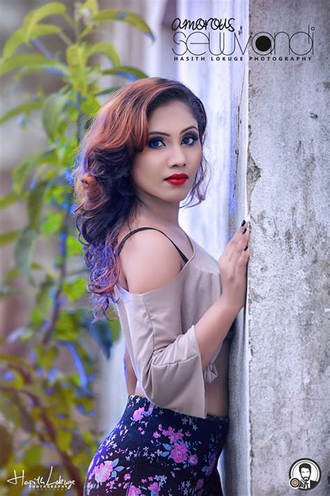 Sewwandi Sri Lankan Cute Girls