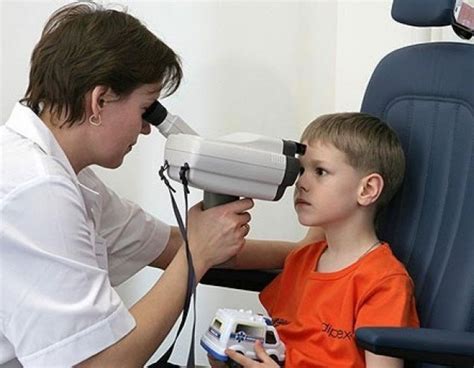 Один глаз видит хуже другого