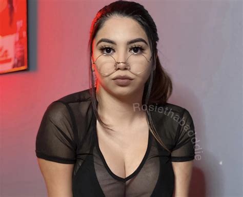 Do You Like My Glasses🤔 Scrolller Do You Like My Glasses🤔 Scrolller