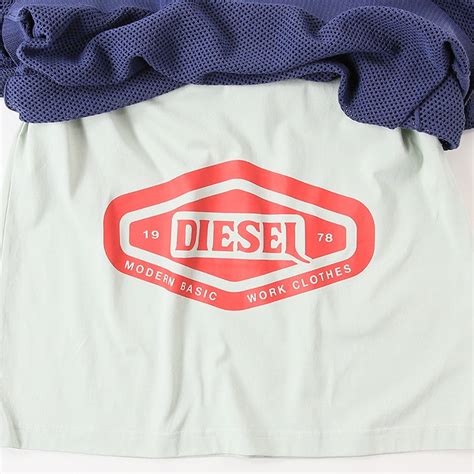 【楽天市場】 Diesel ディーゼル メンズ 長袖メッシュニットレイヤード クルーネック 半袖tシャツ カットソー【k Roseville】【サイズl】【ネイビー×アイスグリーン】die M