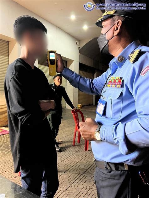 ស្នងការ នគរបាល រាជធានី ភ្នំពេញ ៖ យុទ្ធនាការរឹតបន្ដឹងច្បាប់ចរាចរនាពេលរាត្រី