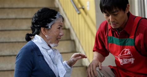 코피 터진 엄정화 어휴 세 고비를 다 넘겼다