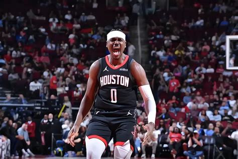 至少投射能力还是比较稳定的，火箭替补控卫为什么突然被弃用？