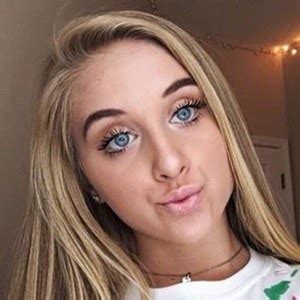 Alexis Eve Hagelgans Feet