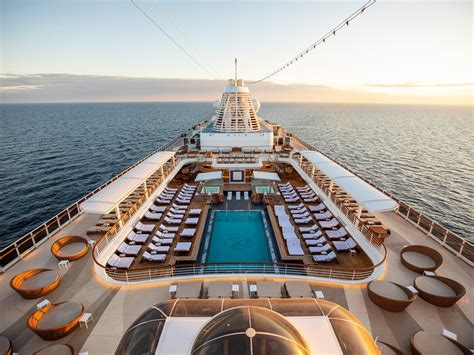 11 Best Winter Boots for Men 2021 Timberland Dr Martens Blundstone and More Condé Nast