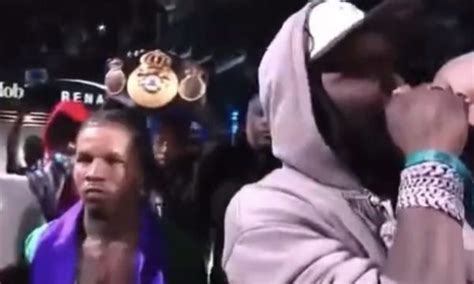 Ice Spices Highschool Senior Yearbook Photo Goes Viral