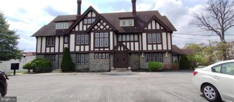 7220 Ridge Ave G Philadelphia Pa 19128 37 Photos Movoto