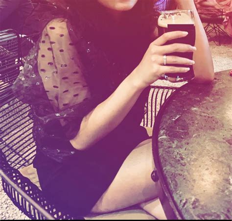 The One With My Wedding Ring 💍 Scrolller