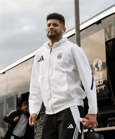 Andres Andrade Regresa A Las Canchas Tras 11 Meses