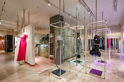 Boutique №7, адрес магазина женской одежды и аксессуаров Бутик №7 в Москве