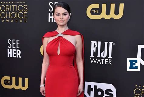 Η Selena Gomez επιστρέφει στα Social Media «Θέλω μόνο το καλό για