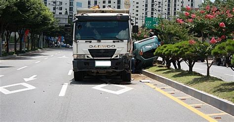 밀양 시가지도로 대형덤프트럭 과적·과속이 부른 참사