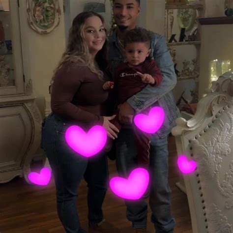 Robert Y Sarah Nicole