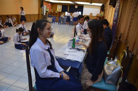 กิจกรรมเช้าของวันนี้เป็นการตร โรงเรียนเซนต์ปีเตอร์ ธนบุรี