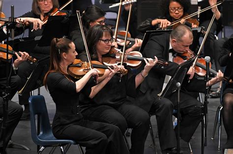 Iso Returns With Traditional Performance New Venue