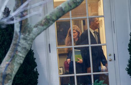 Angelina Jolie Meets Barack Obama Emirates 247