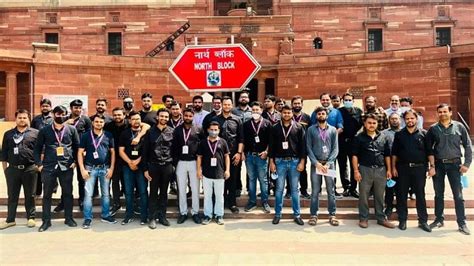 css officers केंद्र सरकार में सीएसएस अफसरों की काली ड्रेस का असर