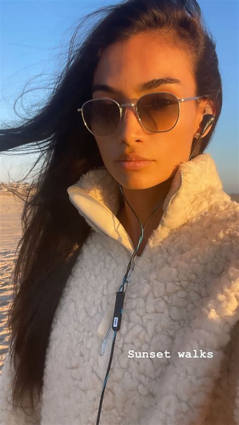Image Of Kelly Gale