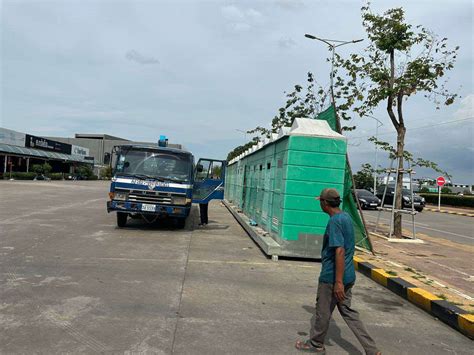 ពង្រាយ បង្គន់ អនាម័យ ចំនួន ៤០ នៅ តំបន់ កោះ ពេជ្រ Koh Santepheap Daily