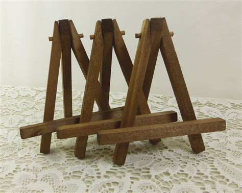 Small Table Top Wooden Easels At Laurie Hamlett Blog