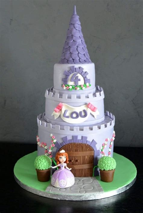 Gâteau Danniversaire Du Château De Princesse Sofia Violet 17 03 2019