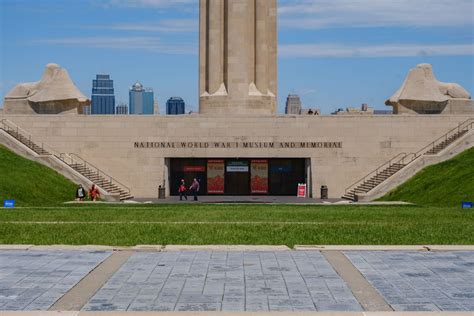 Explore These 10 Fascinating Kansas City Museums During Your Stay For
