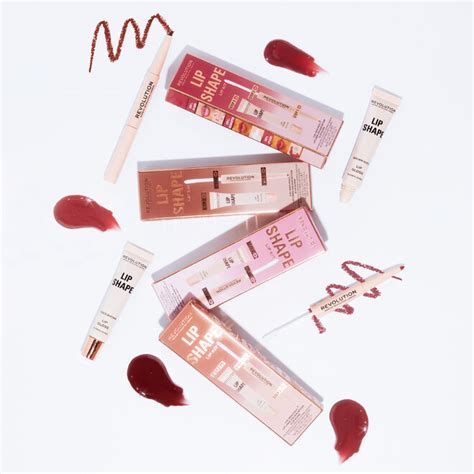 Makeup Revolution Lip Shape Kit Pink Nude Revolution Beauty