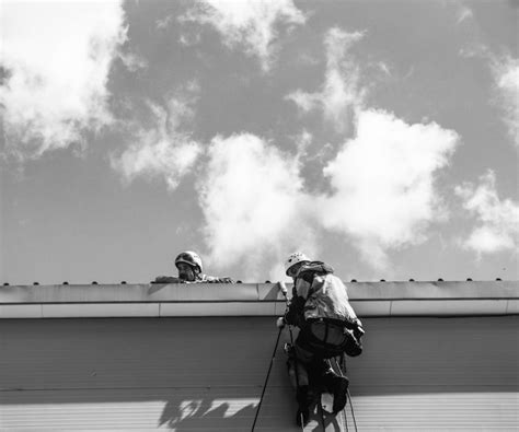 Effective Fall Protection Systems The Hierarchy Of Control Metro Safety Training First Aid