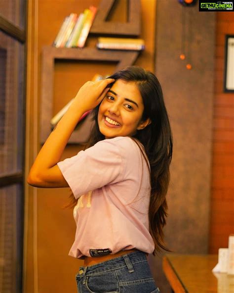 Akshaya Udayakumar Most Liked Photos And Posts Gethu Cinema