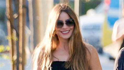 Sofia Vergara Steps Out For Coffee In West Hollywood Sofia Vergara