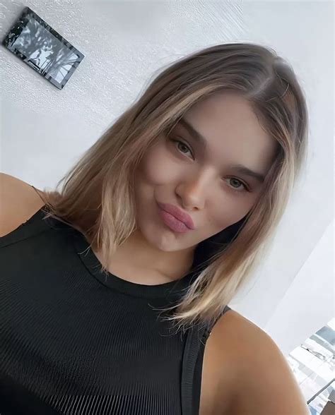 Pin De Wesley Allen En Hailee Steinfeld Hermosas Celebridades Mujeres Lindas Celebridades